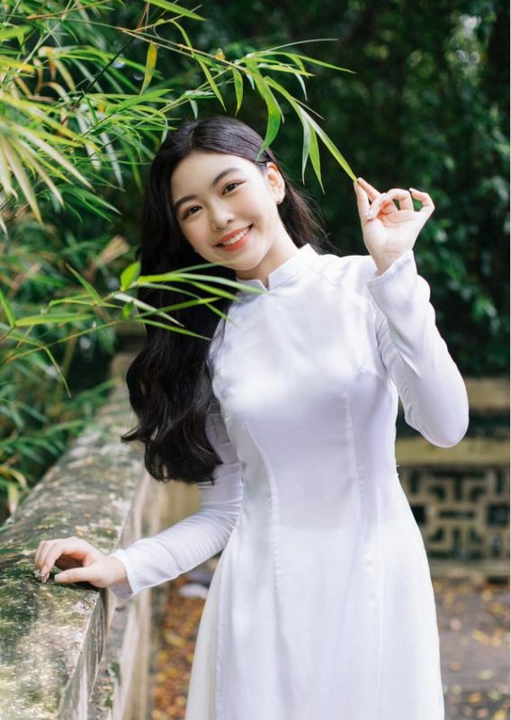 20+ Mẫu áo dài học sinh Việt Nam tuyệt đẹp cho các bạn nữ sinh - Tài Lộc Wedding